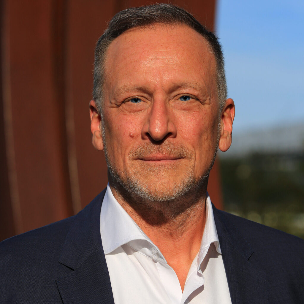 Mitarbeitende gewinnen, binden und motivieren mit Comp & Ben